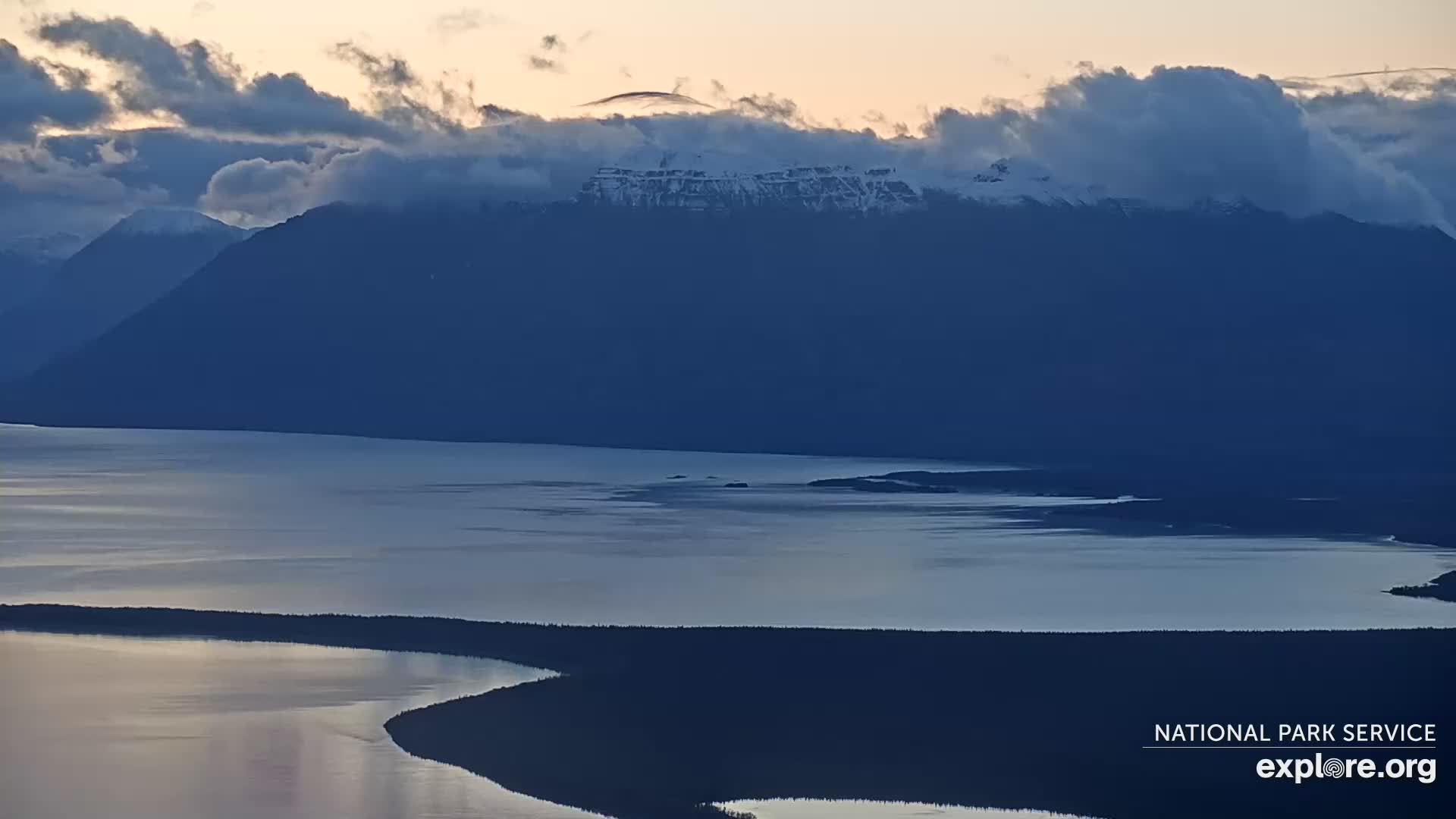 Dumpling Mountain - Katmai National Park Snapshot taken by joeymj ...